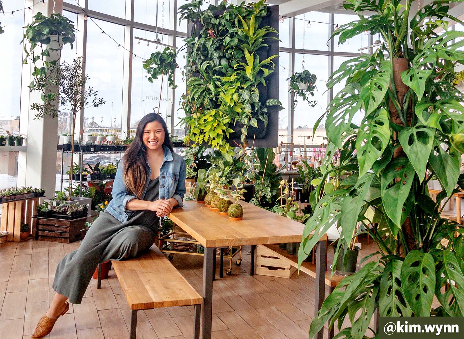 Q&A: Balancing Style and Greenery in Design with @kim.wynn | WallyGro ...